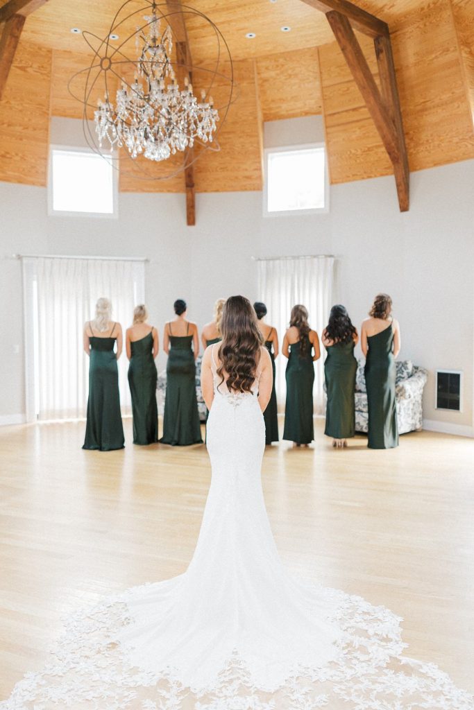 Romantic Countryside Wedding at Bear Brook Valley | Jill Sahner Photography