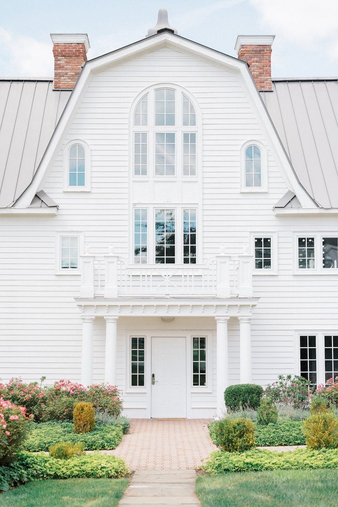 A Floral-Filled Summer Wedding at The Ryland Inn