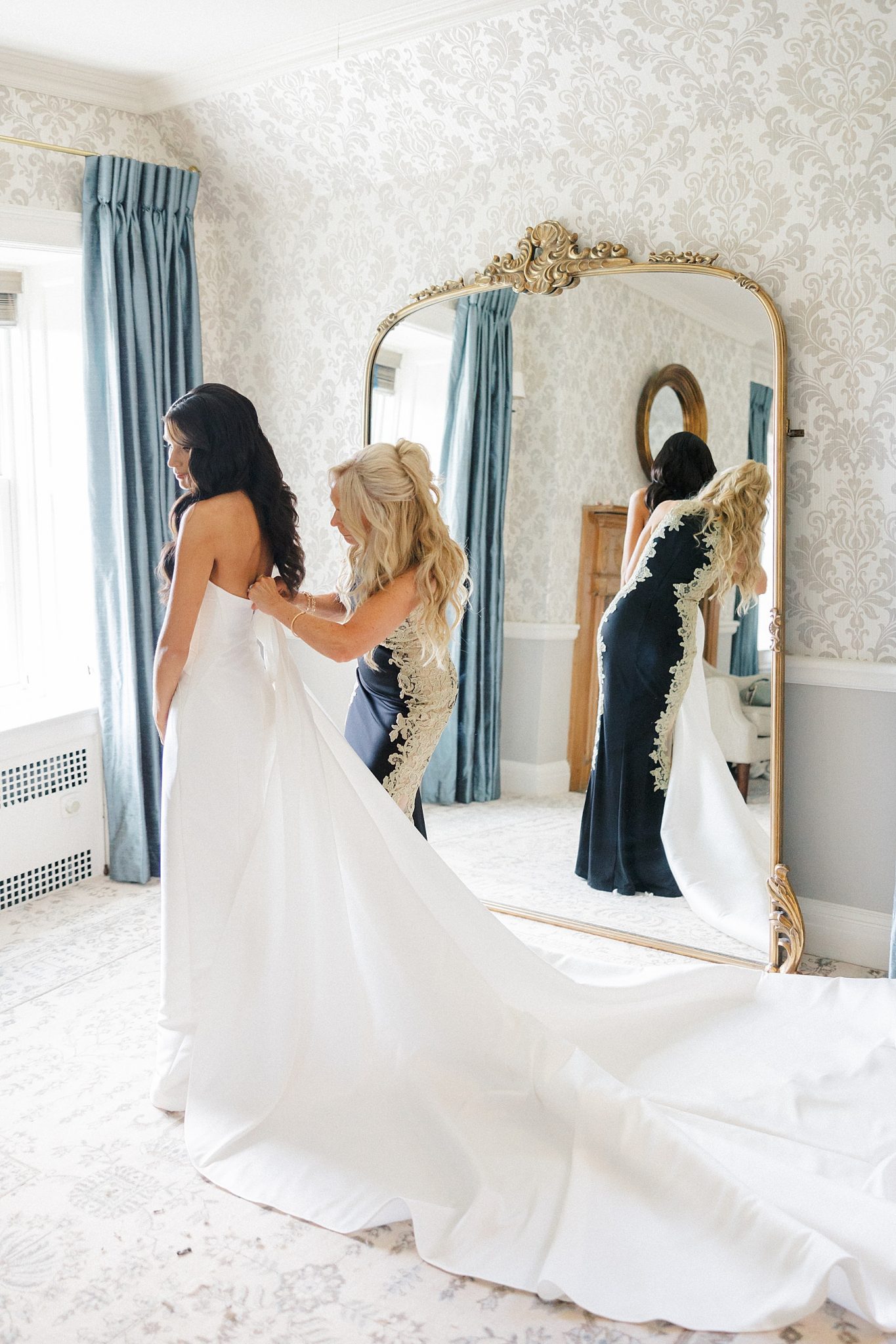 A Romantic Garden Wedding at Fiddler's Elbow Country Club